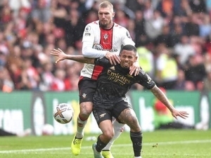 Beşiktaş'ın yeni transferi Lyanco, İstanbul'a geldi - Futbol